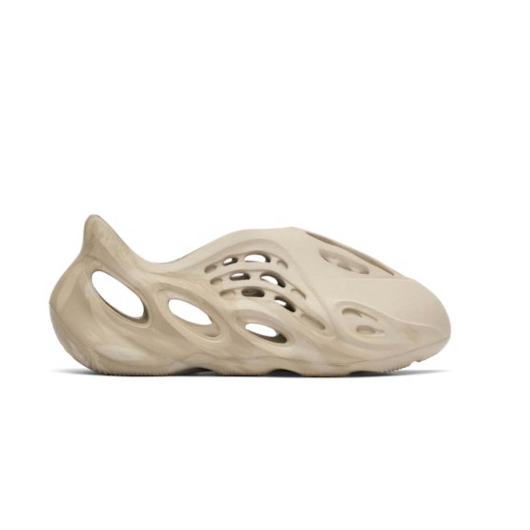 Yeezy Foam Runner - Futurystyczny design